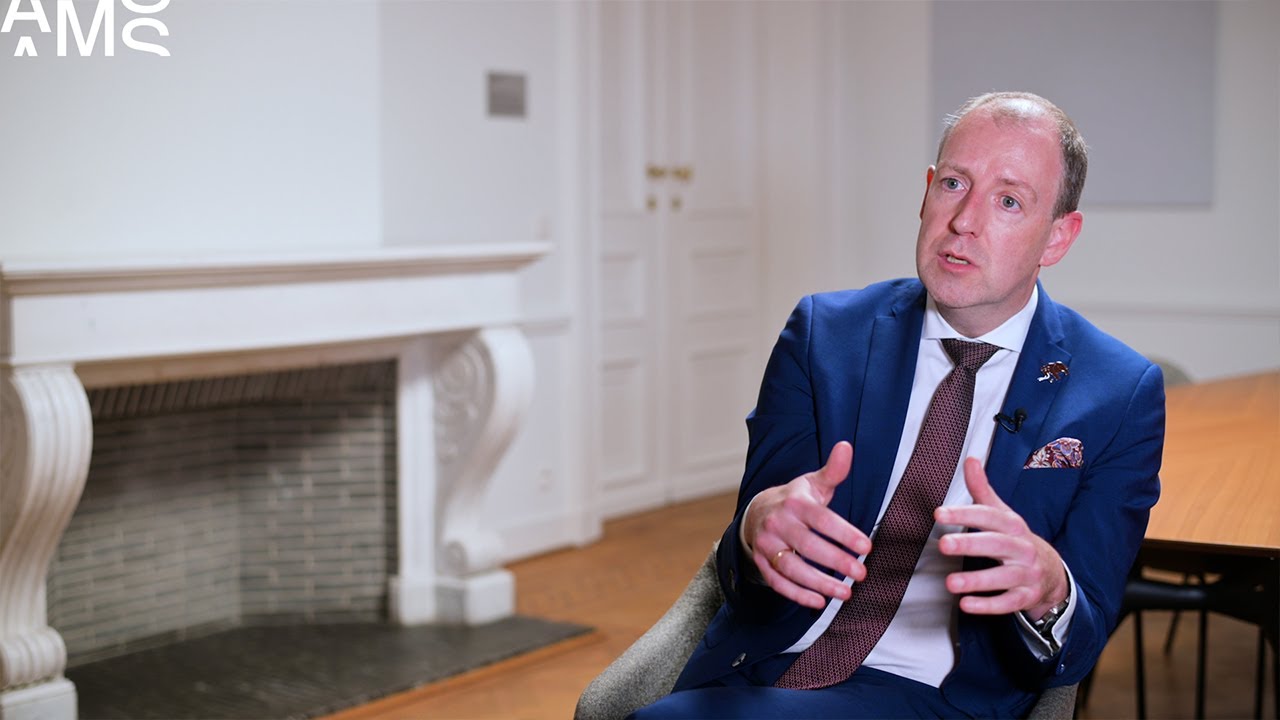 John Caron, student van de Executive Master in Public Governance ...