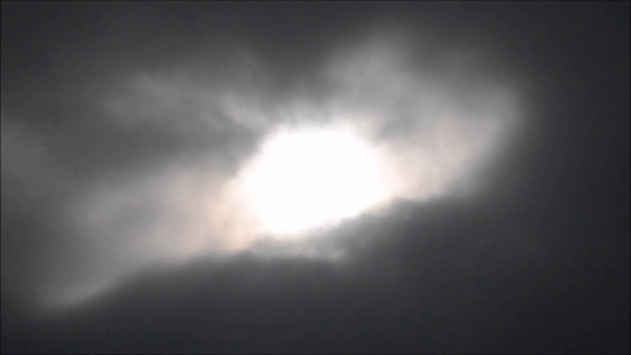 Solar Eclipse (85%) 20 March 2015, Hailsham, East Sussex, UK - YouTube