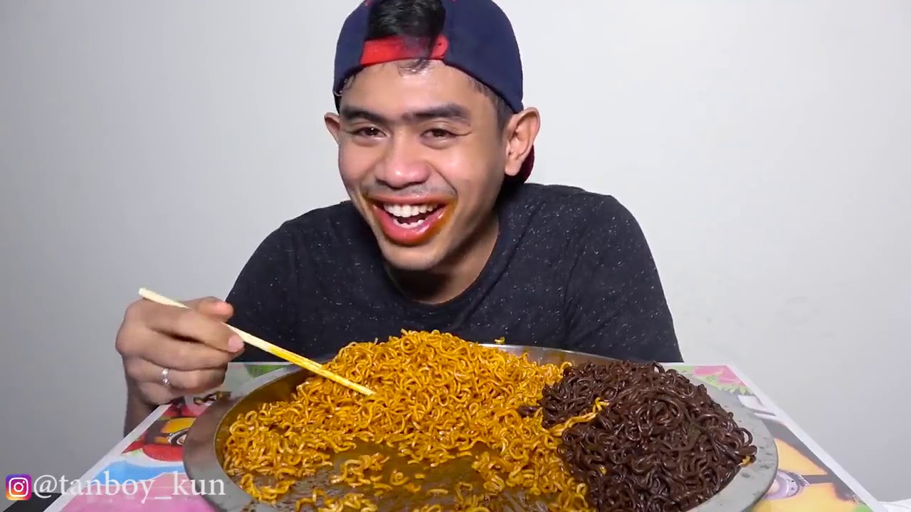 tanboy kun! TERSIKSA!! TANBOY KUN MUKBANG 12 BUNGKUS MIE TERPEDAS ...