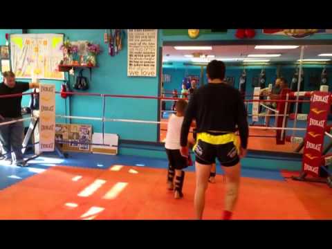 Malaipet Sasiprapa Muay Thai Student Jonathan559 - YouTube