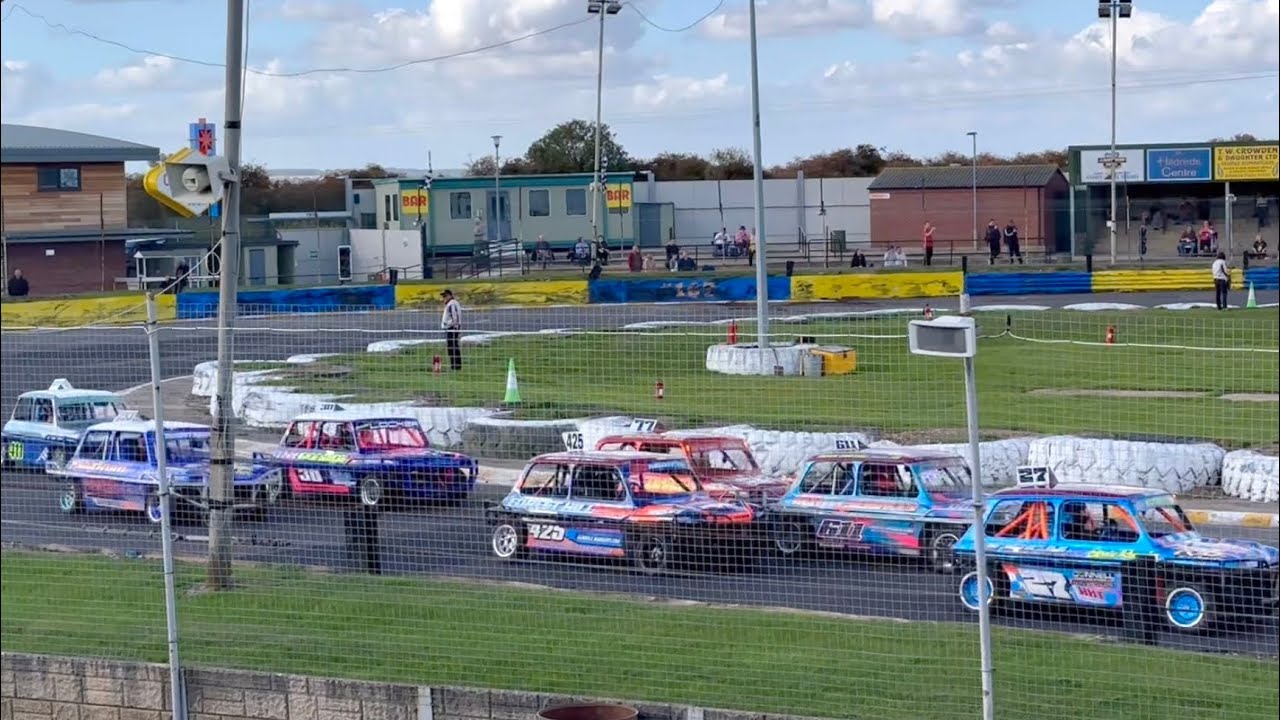 Ministox race 2: Skegness Raceway 2/10/22 - YouTube