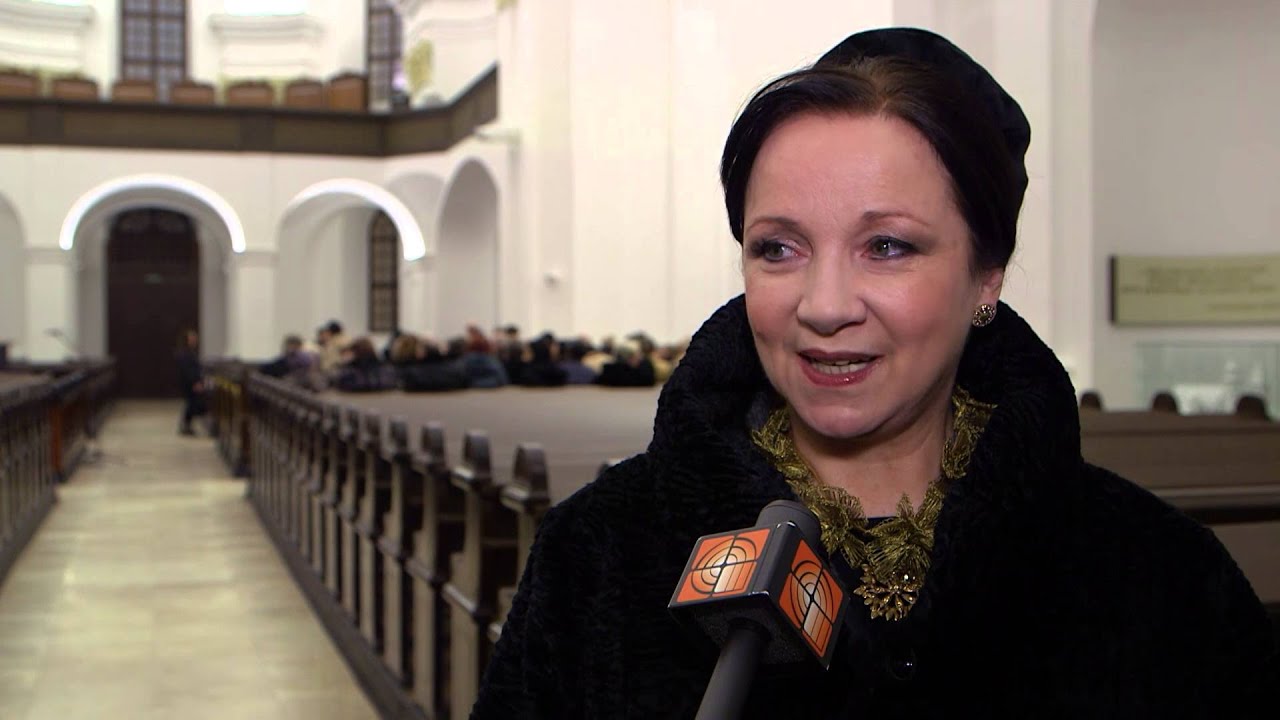 Pezsgő - Sebestyén Márta - YouTube