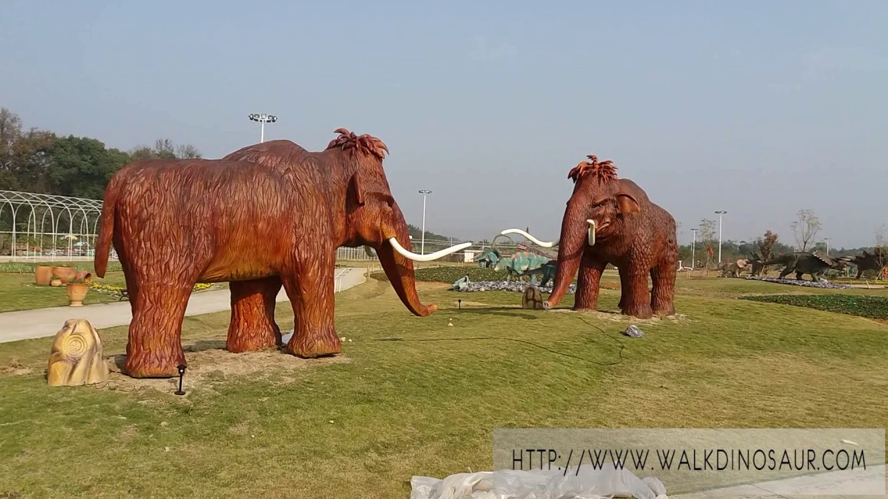 Ice Age Animatronic Mammuthus Statue (5 meters long) - YouTube