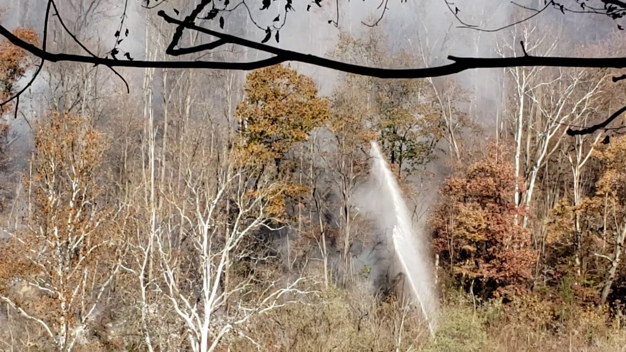 Fire engine first on scene to brush fire - YouTube