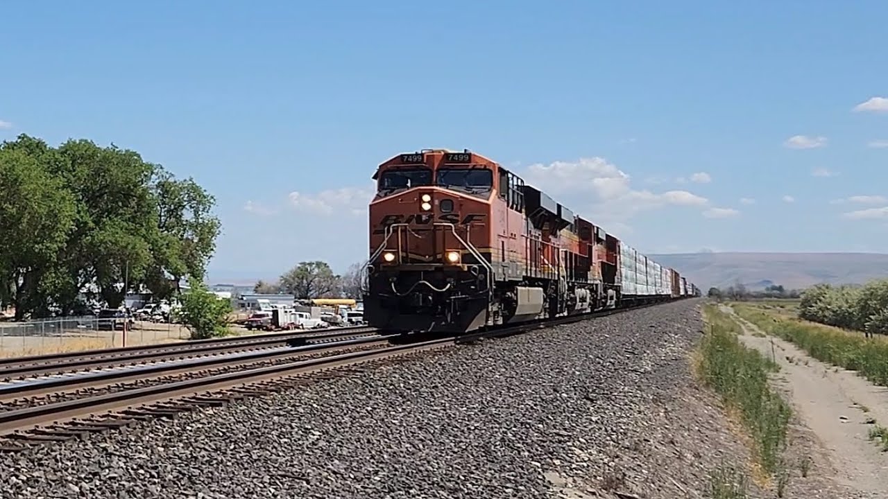 50 MPH Manifest Train with Nice Sounding AC Motors at Cushman Siding in ...