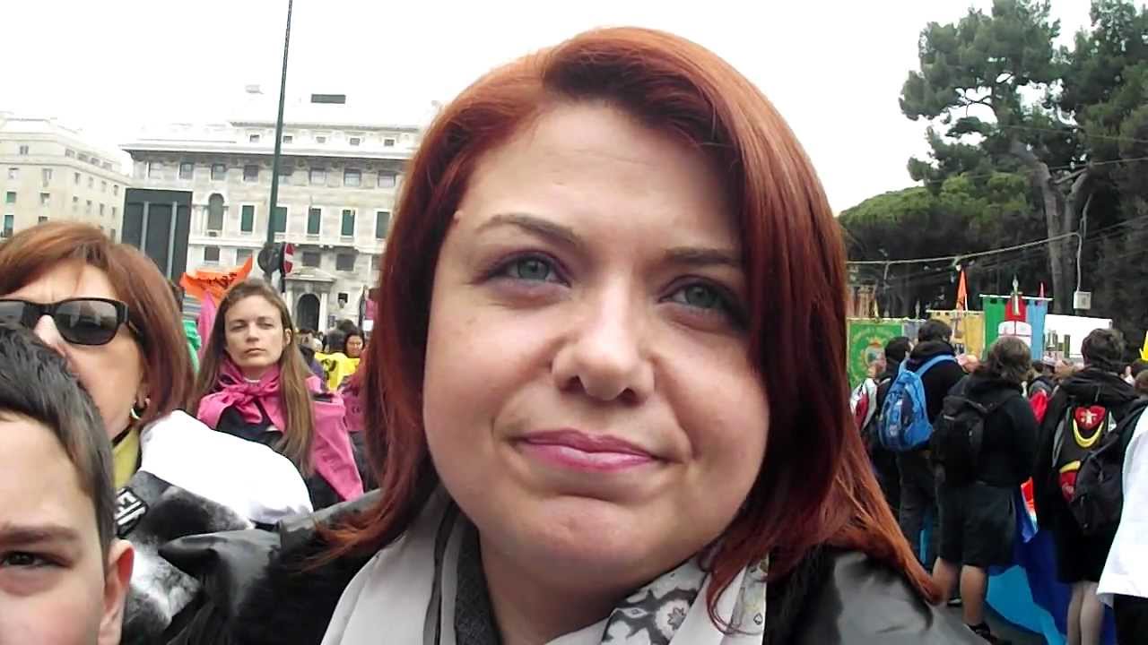 Daniela Marcone a Genova: "Foggia è degenerata" - YouTube