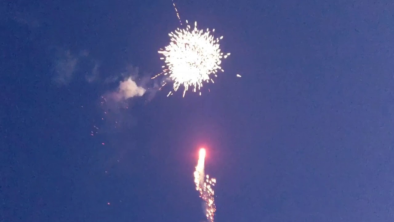 Big Match 25s Firework - YouTube