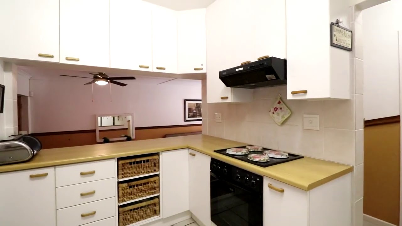 Immaculate Single Storey Townhouse Close to the Beach – Aston Bay ...