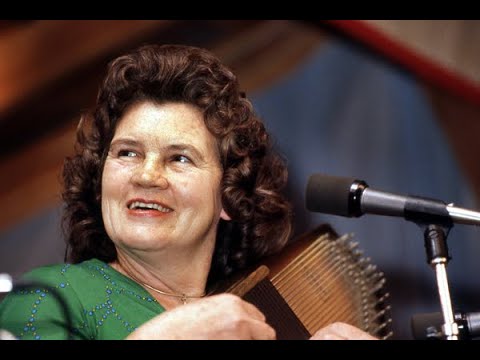 Janette Carter, The Carter Fold Story - YouTube