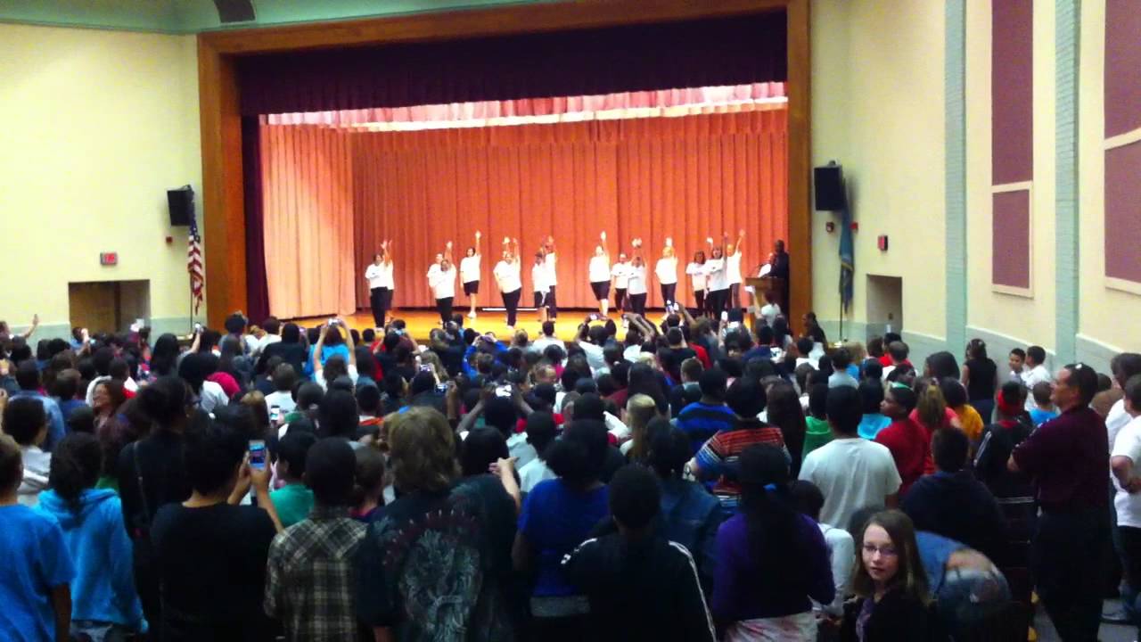 McCullough Middle School Teacher Flash Mob full version - YouTube