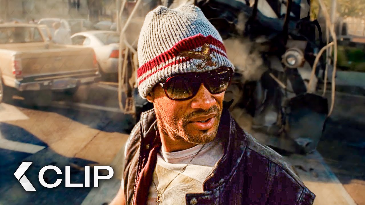 Hancock Stops a Train and Causes Absolute CHAOS - HANCOCK Clip (2008 ...