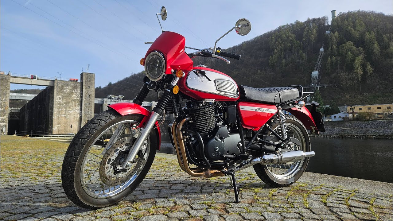 JAWA 650 OHC (2024) - včetně záběrů z montáže v Týnci - YouTube