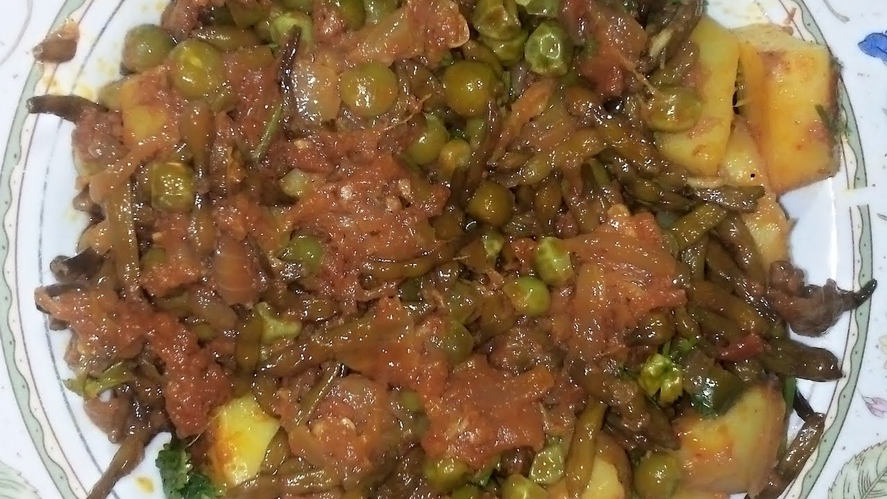 Aloo Marar Mongray Recipe/Easy Mongry recipe - YouTube
