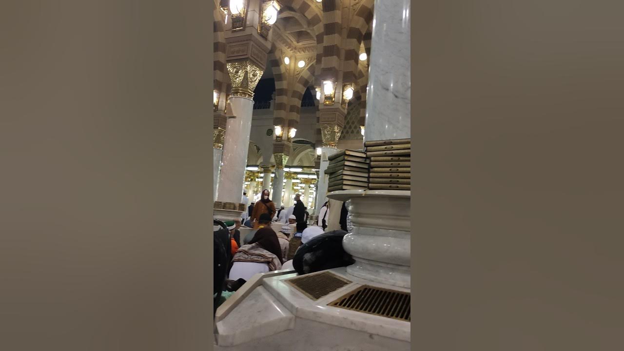 umer umer umer ||masjidul nababi ️🕌||fajar time masha allah ️ #islam #islamic - YouTube