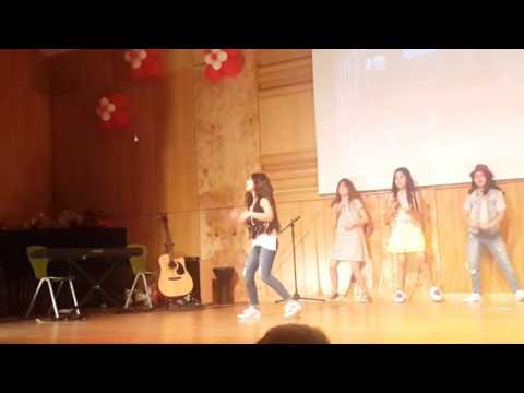 Çok güzel oynayan kız