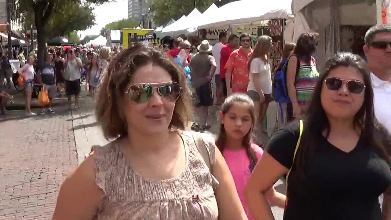 Austin Texas: mighty outpouring at Old Pecan huge annual street fair ...