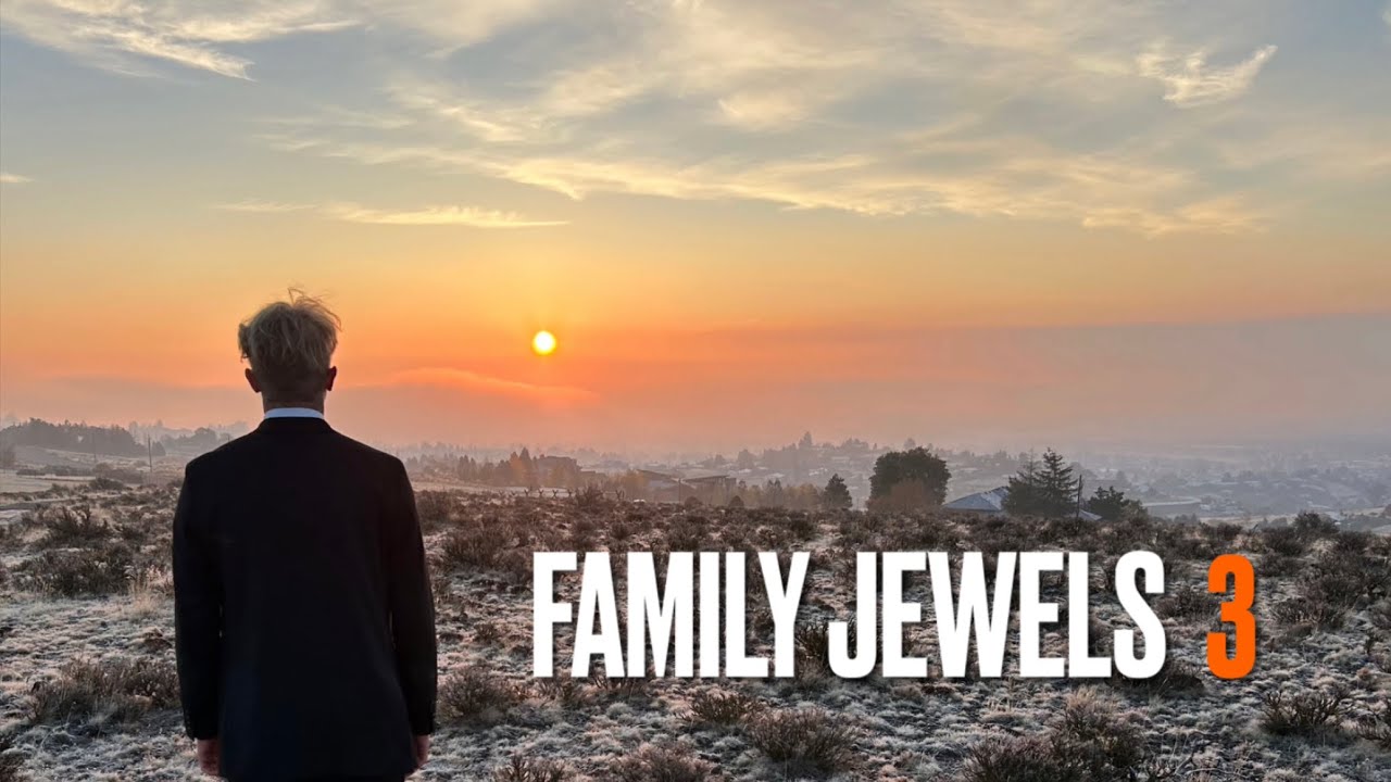 FAMILY JEWELS 3 - YouTube