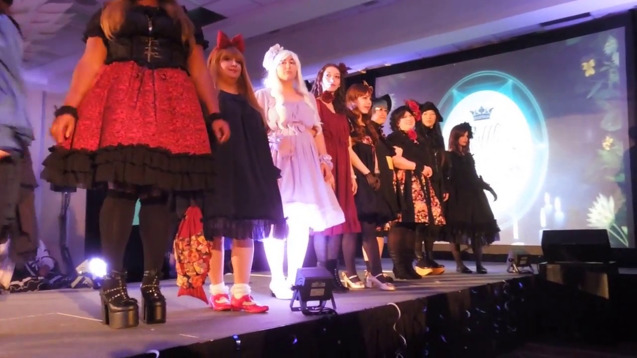 RuffleCon 2017 SA Design by SASA Fashion Show - YouTube