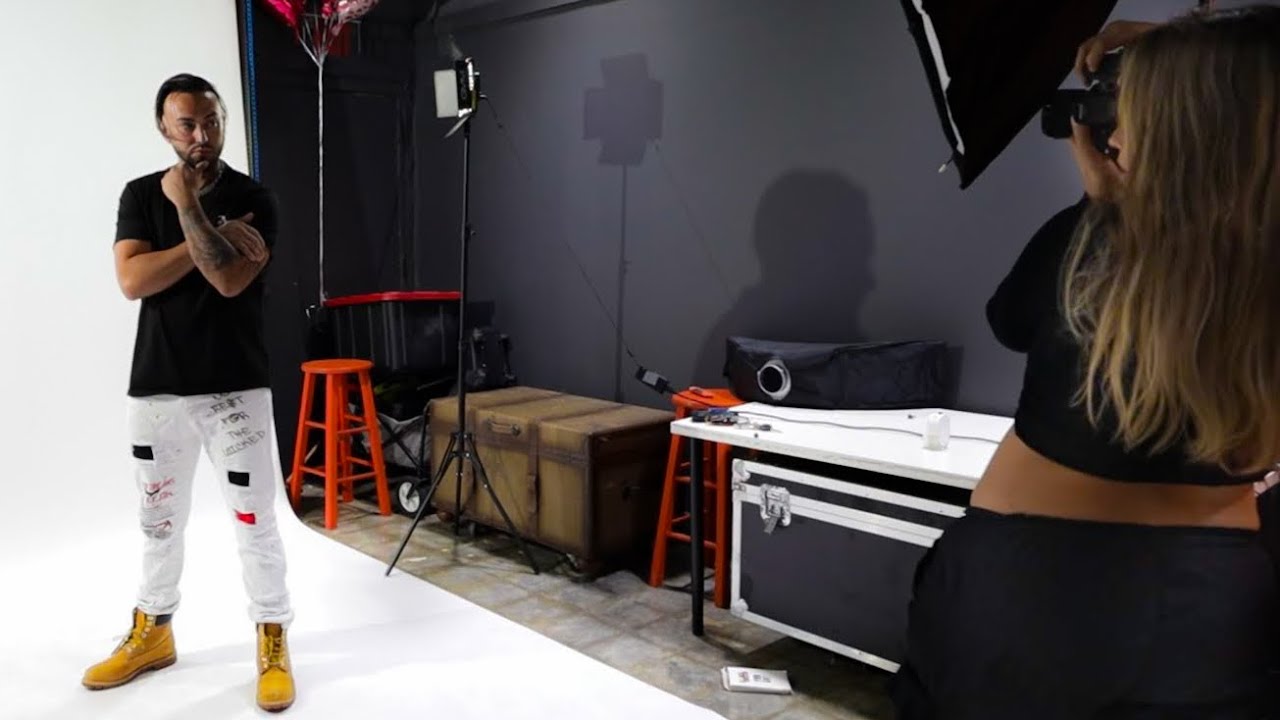 BEHIND THE SCENES OF A PHOTOSHOOT FOR A MIAMI ARTIST - YouTube