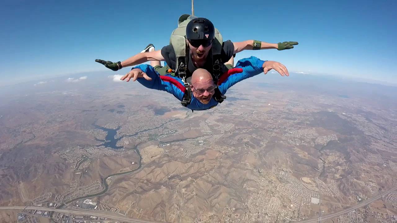 Tim Patton Tandem Skydiving At Skydive Elsinore - YouTube