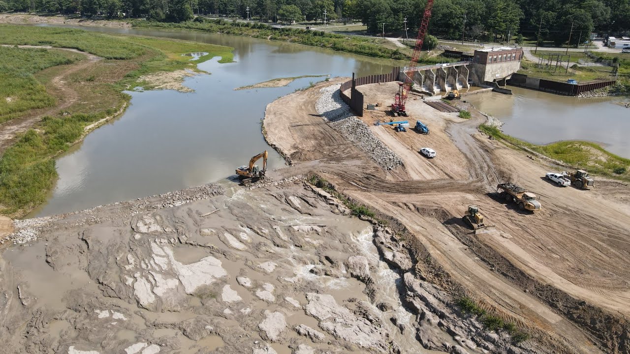 Sanford Dam (08/17/2022) -- rerouting the river - YouTube