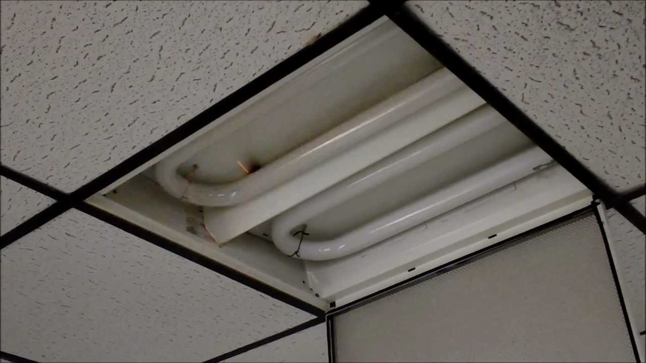 Ungrounded light or why you should hire a licensed electrician - YouTube