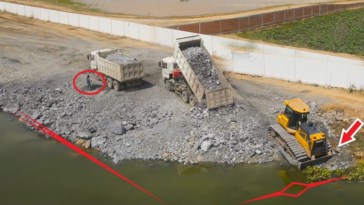 Part | New Project Starting Processing With Machines Bulldozer Push ...