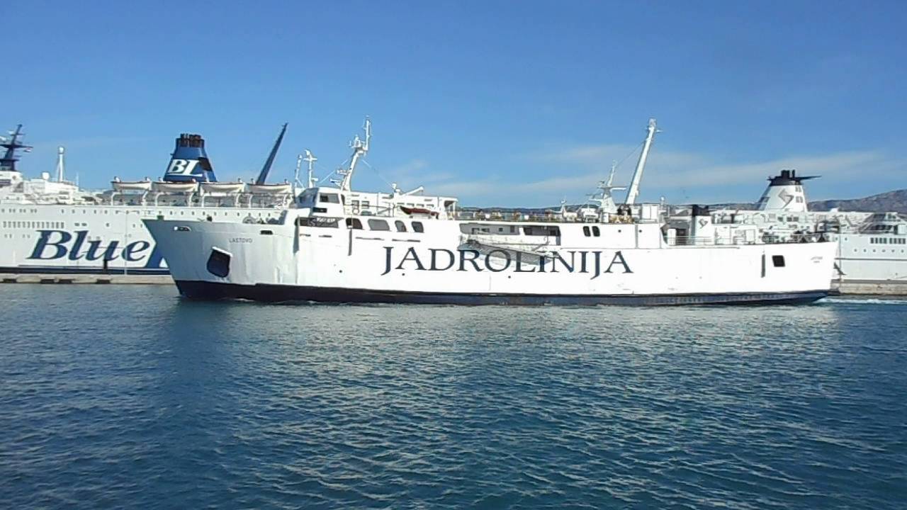 Departure of ferry LASTOVO in Split 24.9.2016. (Jadrolinija) - YouTube