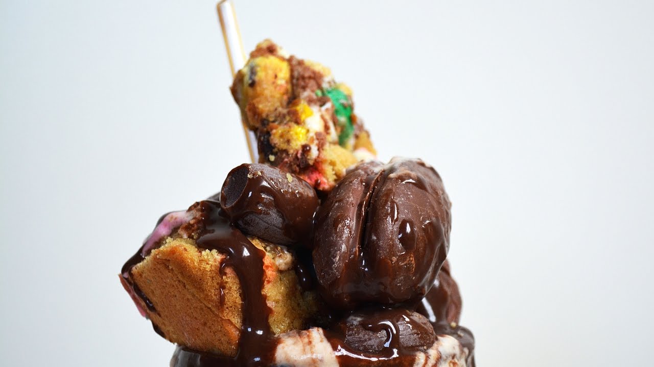 The ULTIMATE Easter Freak Shake - YouTube