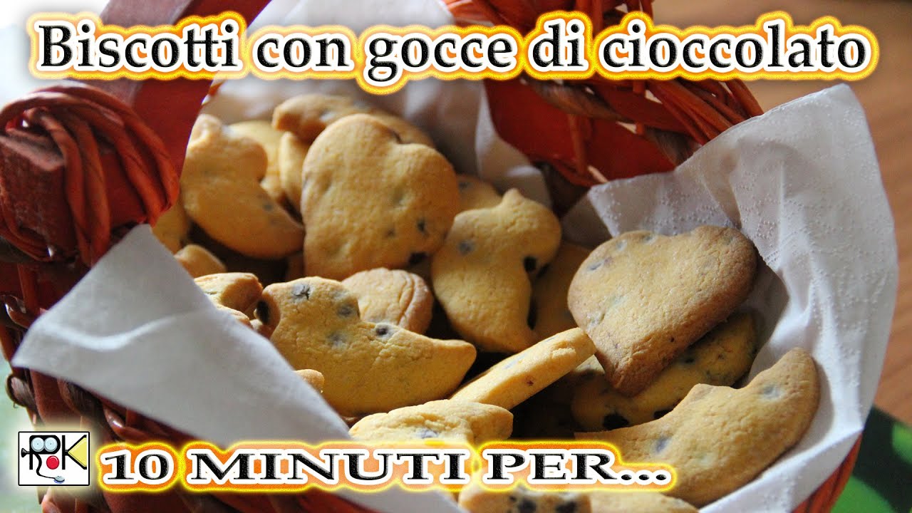 10 minuti per... Cucinare Biscotti con gocce cioccolato. Fatti con ...