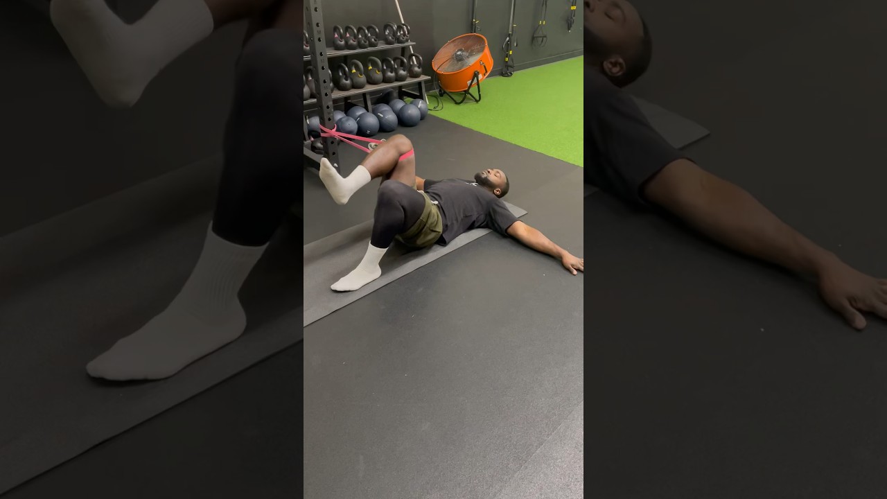 Band Resisted Single Leg Bridge #shorts - YouTube