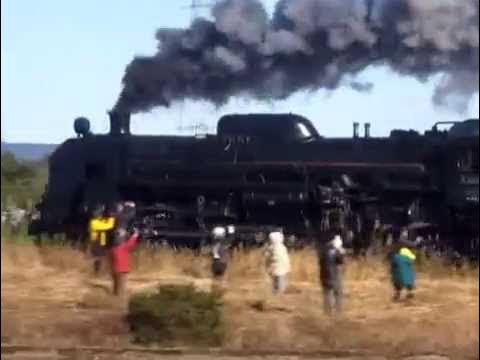 2014/12/6水郡線C6120「快速SL奥久慈清流ライン号」常陸鴻巣駅北側-short - YouTube