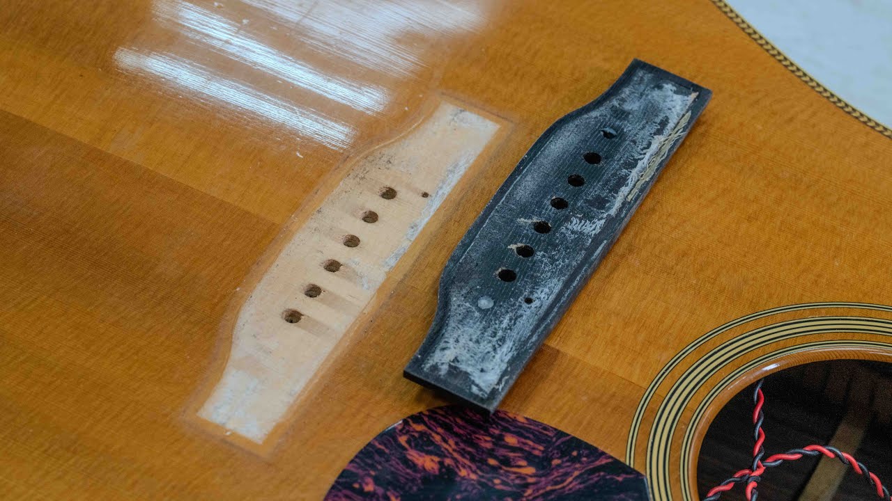 Repairing a Lifting Martin Guitar Bridge - YouTube