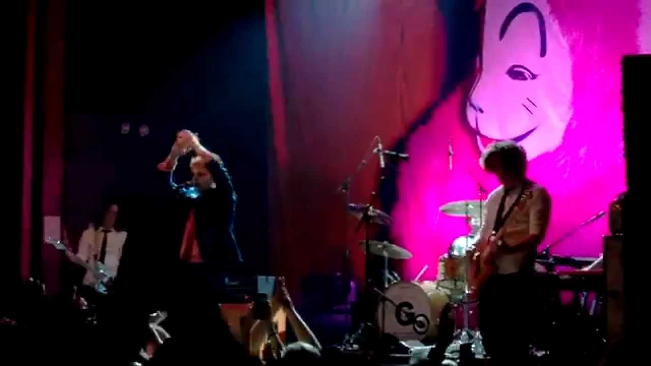 “Drugstore perfume” by Gerard Way at Webster Hall (New York, 2014.10.23 ...