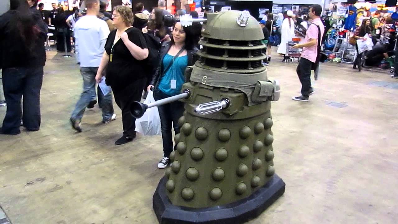 Life size Daleks 1 - YouTube