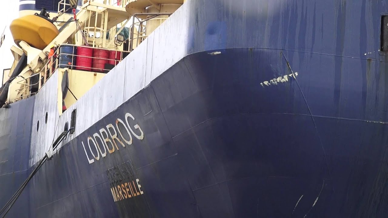 基隆港 西三碼頭 法國籍 羅布輪 LODBROG 海底電纜敷設船 - YouTube