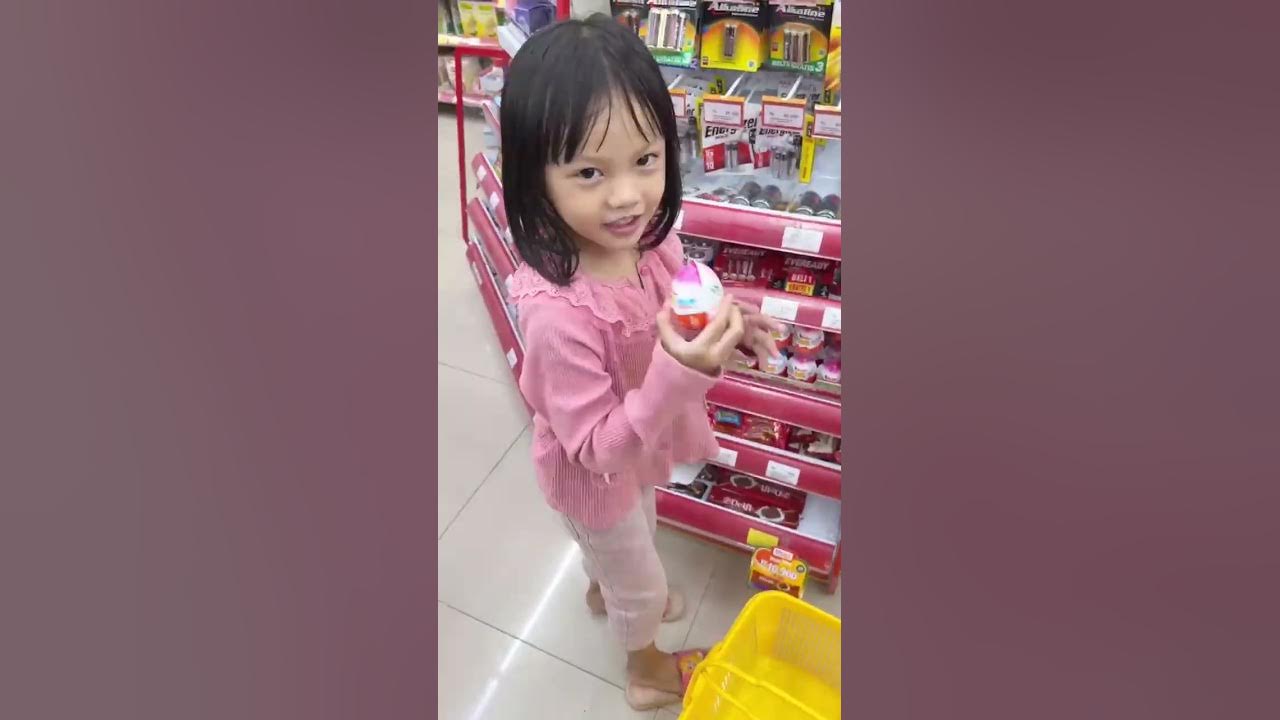 Beli Jajanan serba Warna PINK - YouTube