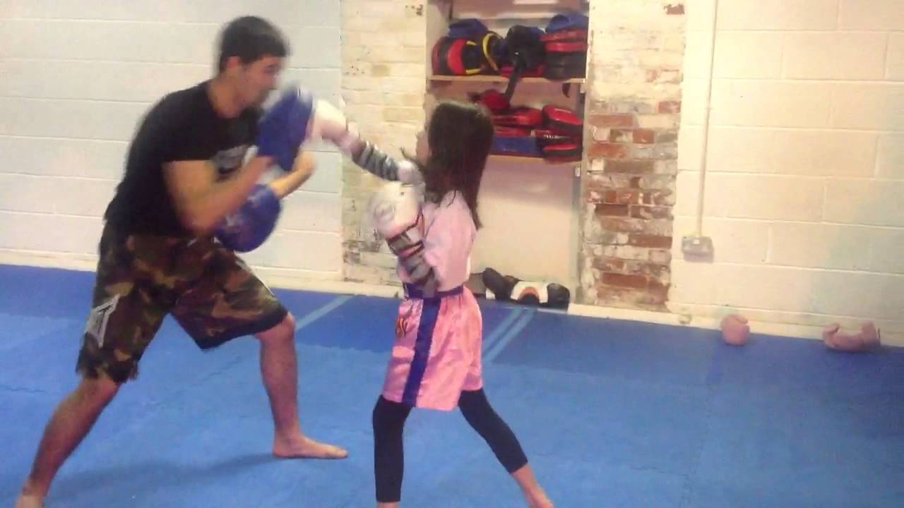 Mo Teague's Combat Dragons - YouTube