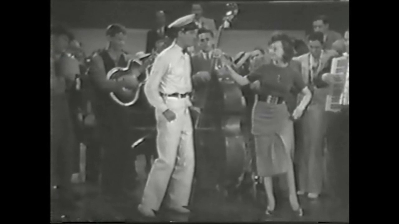Song & Tap Dance 1935 (Eleanor Whitney & Robert Cummings) - YouTube