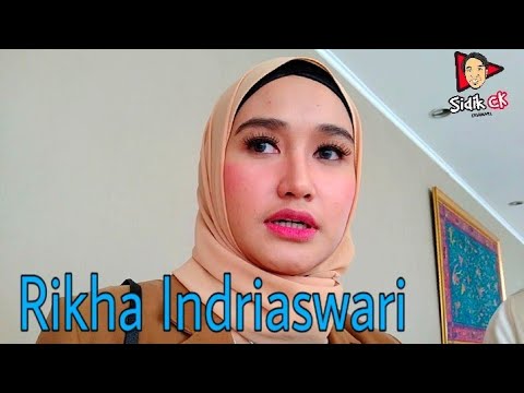 Rikha Indriaswari : News Anchor Berjilbab - YouTube