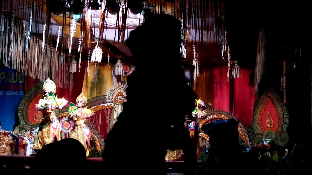 TARI BUNGA SANDAT SERASI. /PURA ULUN SIWI/ - YouTube