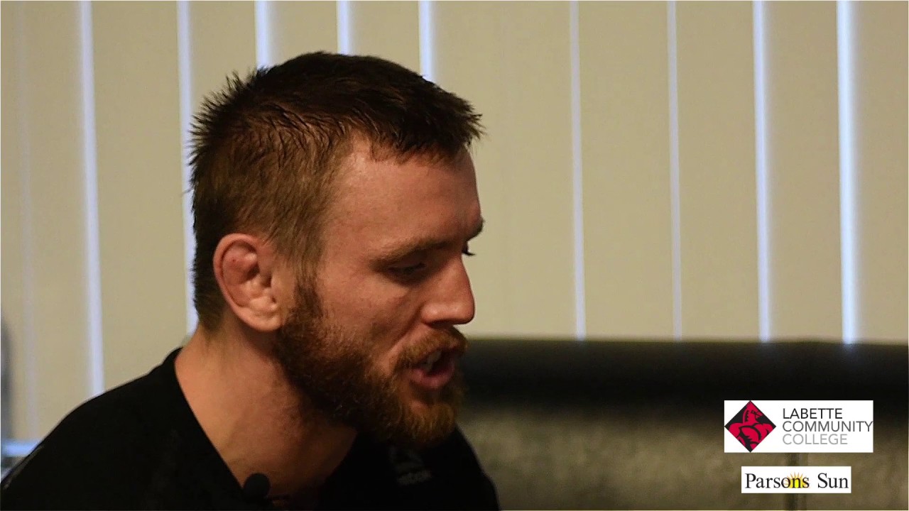 UFC Fighter Tim Elliott: UFC on FOX 24 Kansas City Preview - YouTube
