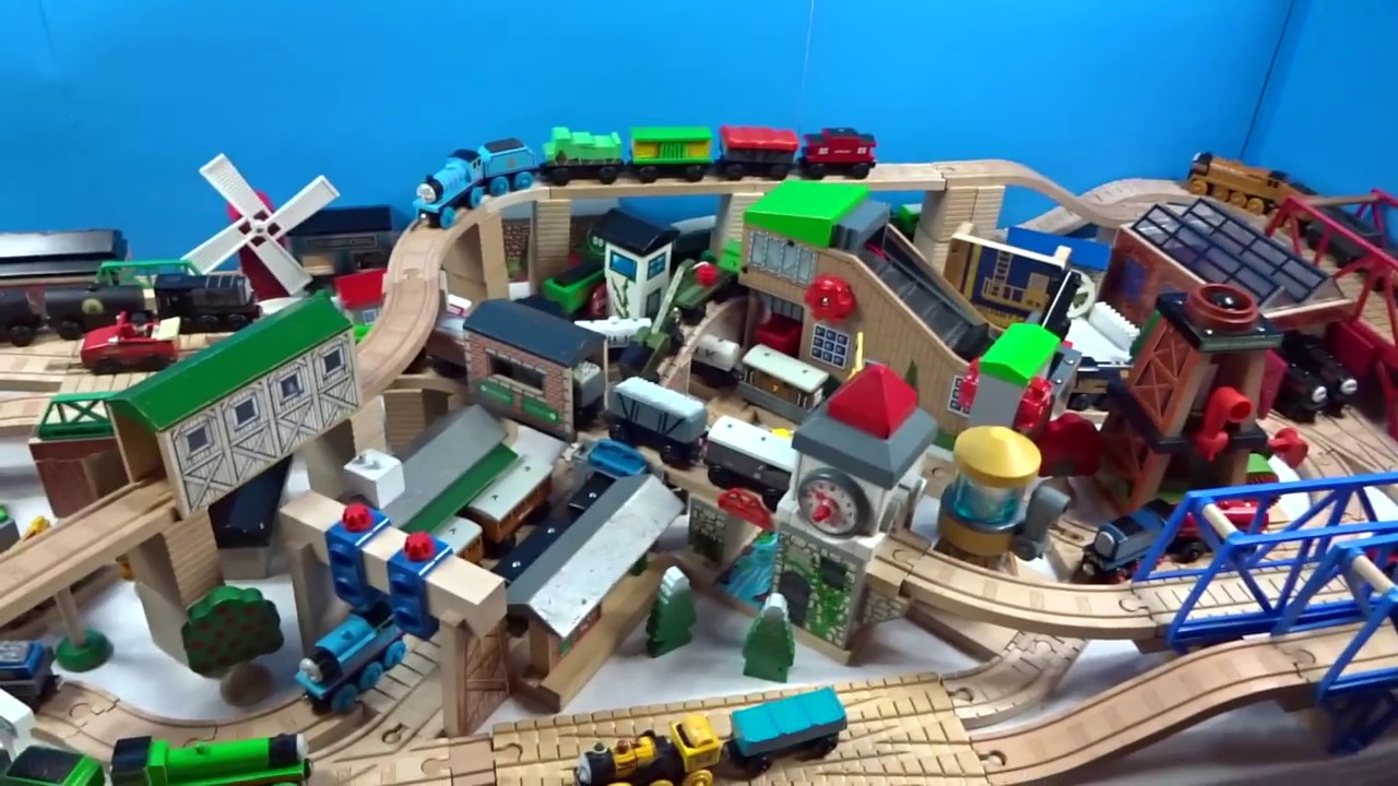 Small TWR Layout! - YouTube