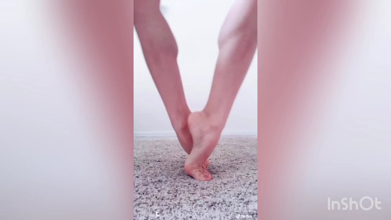 Ballerina feet doing releve and pointe - YouTube