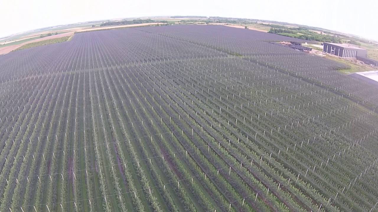 Apple world flight over 2016 - YouTube