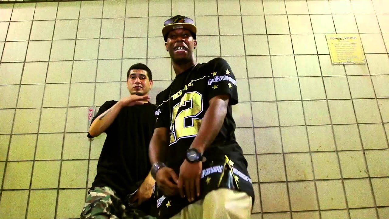 Yung Flame - Kick Doe (Official Music Video) - YouTube