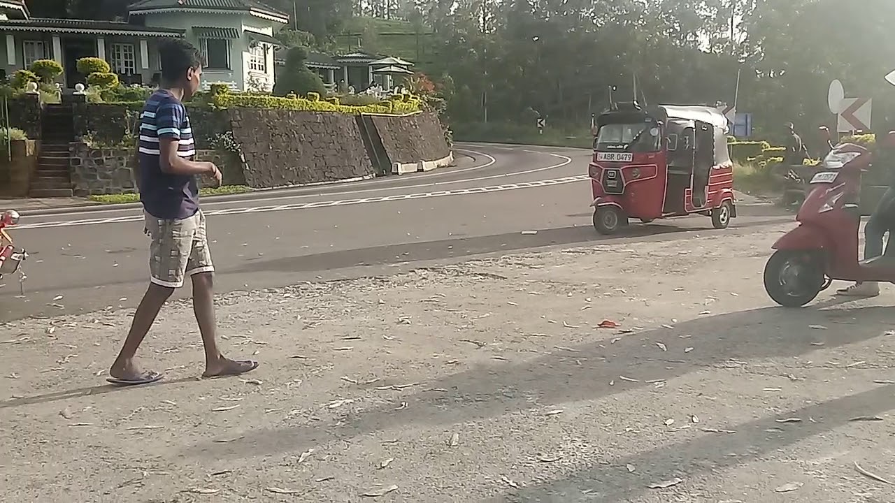 THREE WHEEL STUNT - YouTube