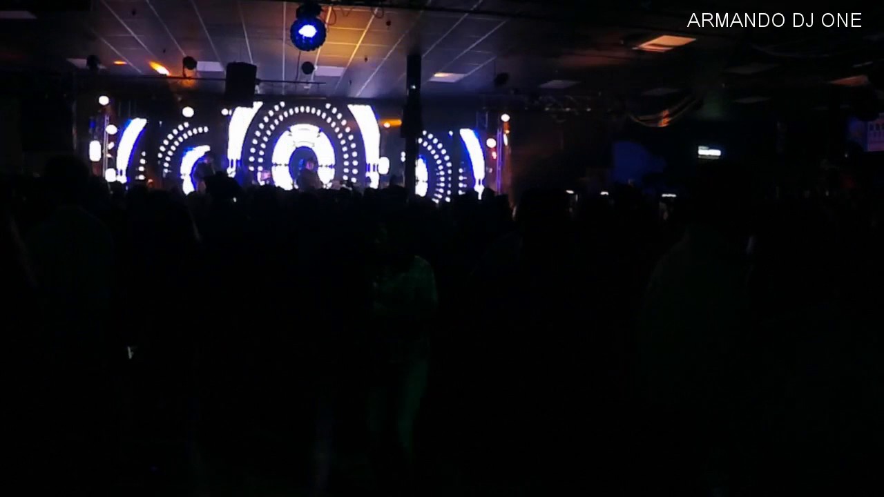 Los Tucanes de Tijuana : El Tucanazo (en vivo) Knoxville TN. - YouTube