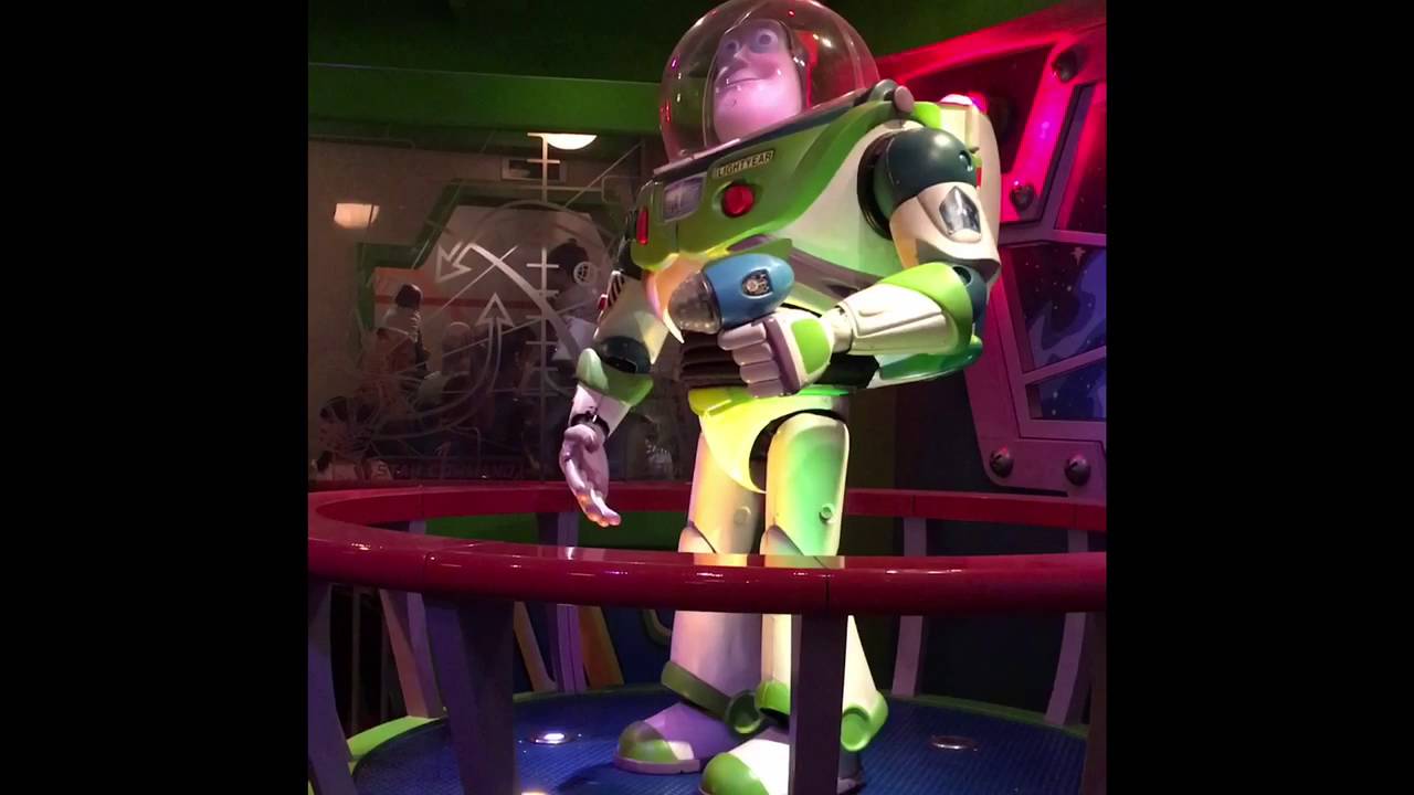 "Buzz Lightyear" In French & English - YouTube