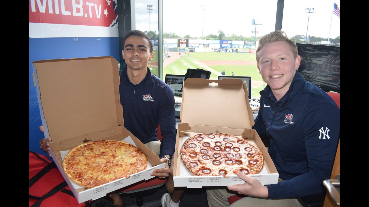 Pizza Slice Per Inning Baseball Broadcast Challenge - YouTube